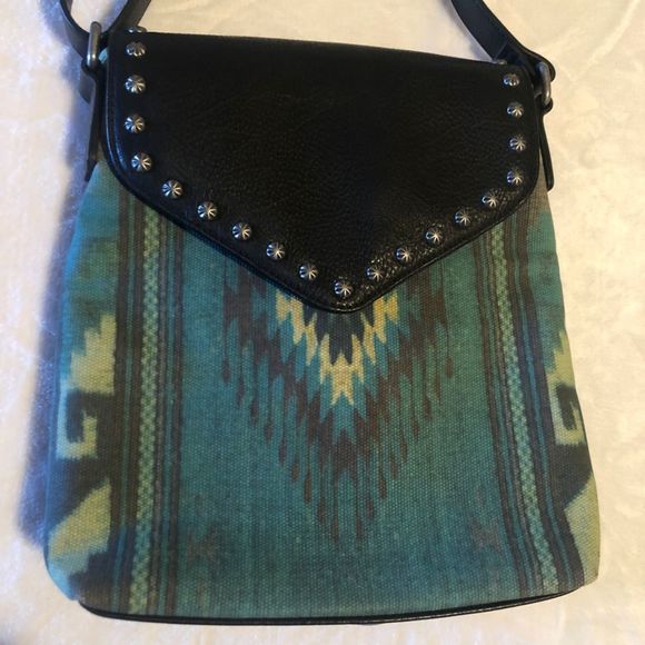 Blazin Roxx | Bags | Blazin Roxx Southwest Style Concealed Weapon ...